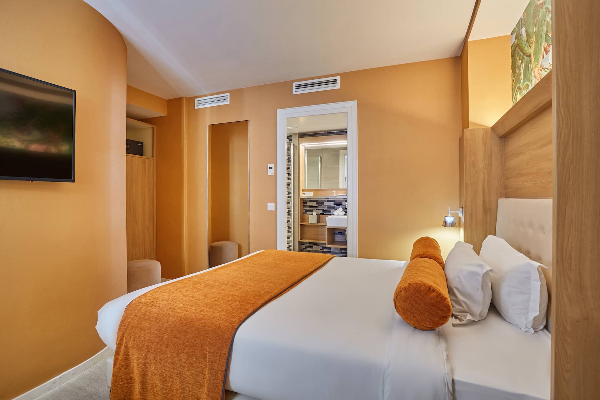 Jardins de Mademoiselle 4star Hotel Paris Spa | indoor pool | roof garden
